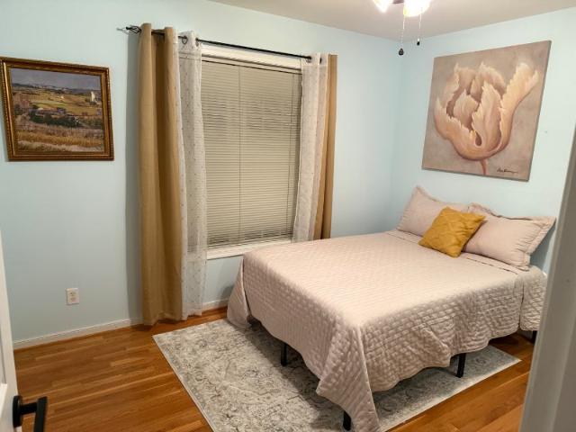 Full size fully furnished BR Utilities included
