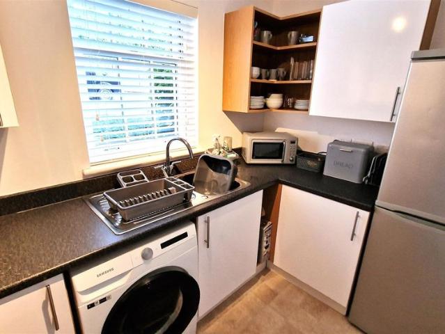 Fuller Close, Chippenham, SN15