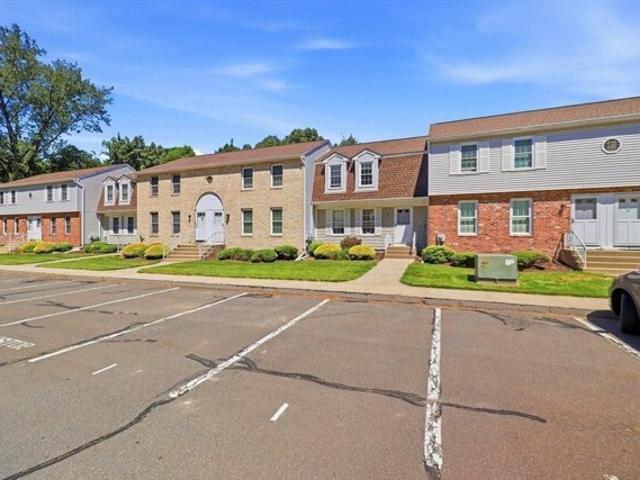 Fuller Rd Apt I, Chicopee, Condo For Sale