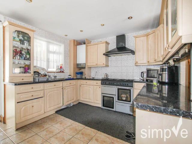 Fuller Way, Hayes, Middlesex UB3, 3 bed property to rent, £2,400 pcm | PrimeLocation