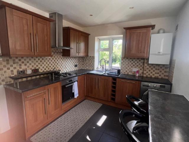 Fullwell Avenue IG5, 2 bed maisonette to rent, £1,850 pcm | PrimeLocation