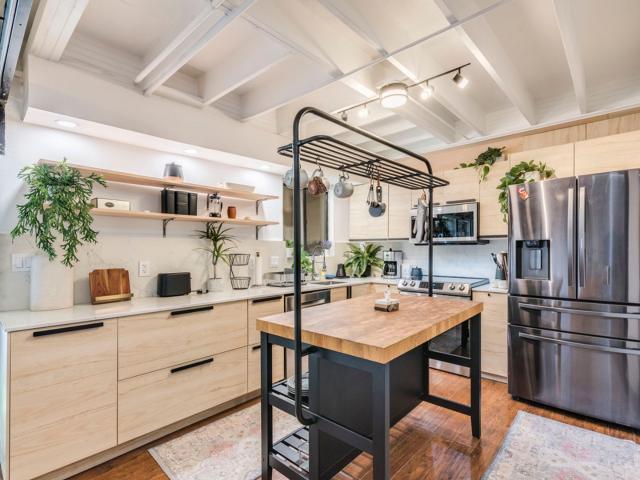 Welcome to this Fully appointed 2 bedroom, 2.5 bath loft in Austin!