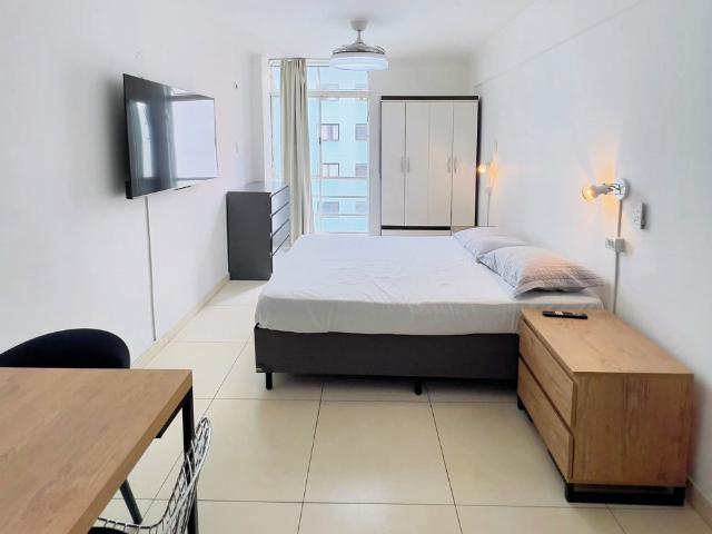 Fully Equipped & Furnished Apartment with Smart TV