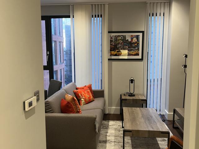 Fully Furnished 1 Bedroom Apartment North side Canary Wharf