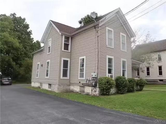 Fully Furnished 2 Bedroom Duplex All Utilities Included Ce.