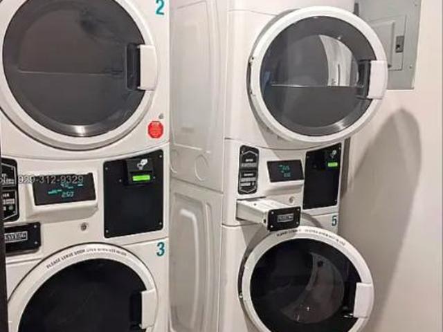 Fully furnished 6 bed apt in Queens