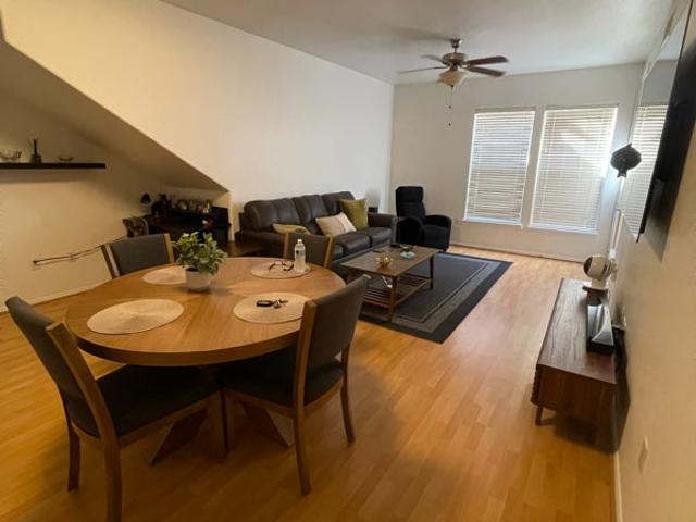Fully furnished condo. gym hot tub and pool. Priv