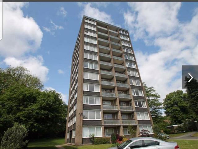 Fully furnished apartment with balcony & garage
