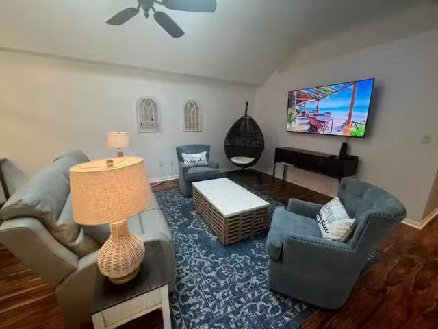 Fully Furnished #B/2B with 2 Car Garage 107 Adams Ave #NA