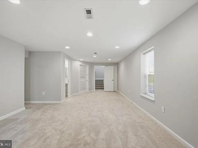Fully Furnished Basement