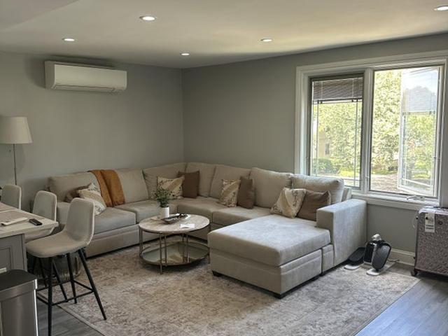 Fully Furnished Beautiful Sunny Astoria Room