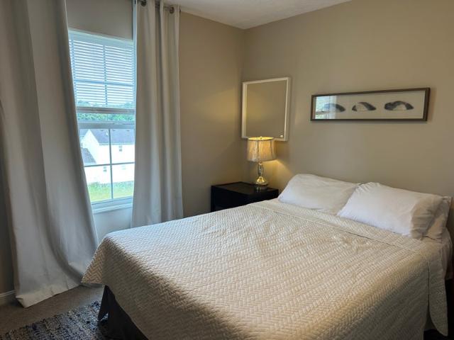 Fully furnished BR for rentshared bath miles to F