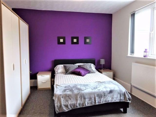 Fully Furnished Double Room, Town Centre, Chester Street, Suitable For Couples SN1, Room to rent, £600 pcm | PrimeLocation