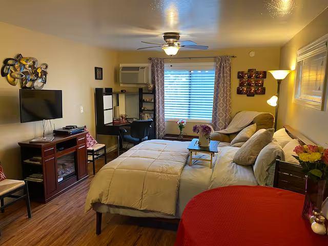 Fully Furnished Studio Apt in Temecula Hills