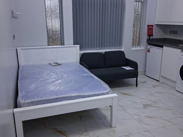 Fully Furnished Studio Flats