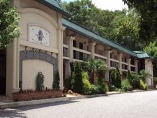 Fully Furnished Studio for summer sublease