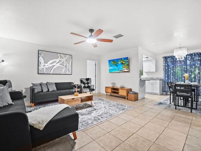 Fully Furnished & Stocked 3BR Oasis • Water View •