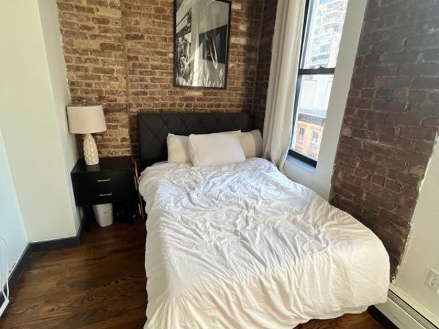 Fully furnished sunny room on the Upper East Side