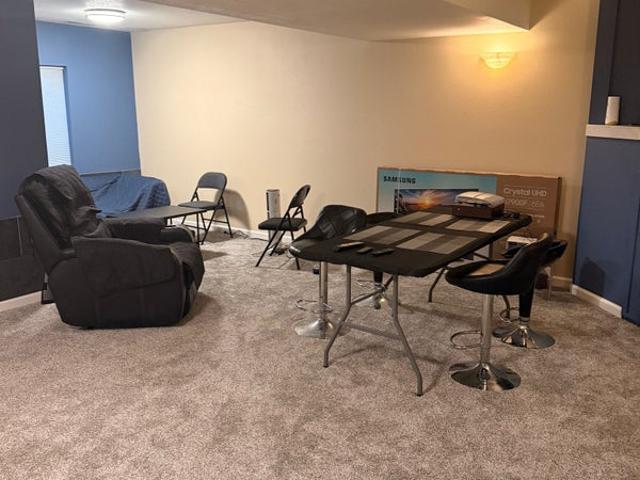Fully furnished private Basement Suite w Living Ro