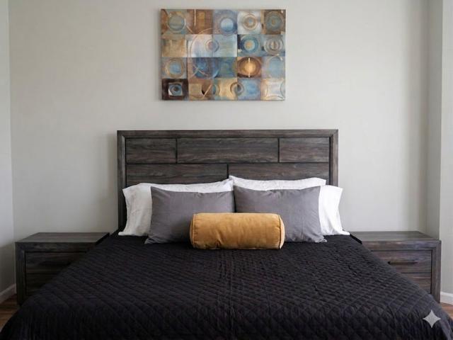 Fully Furnished Private BedBath near MetroHospita