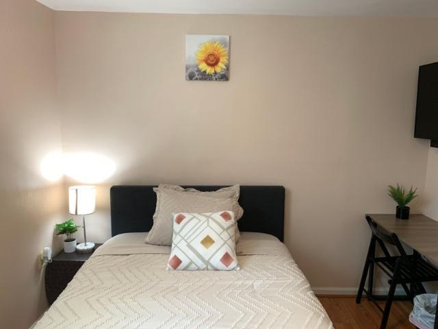 Fully Furnished Private Room in Silver Spring, MD