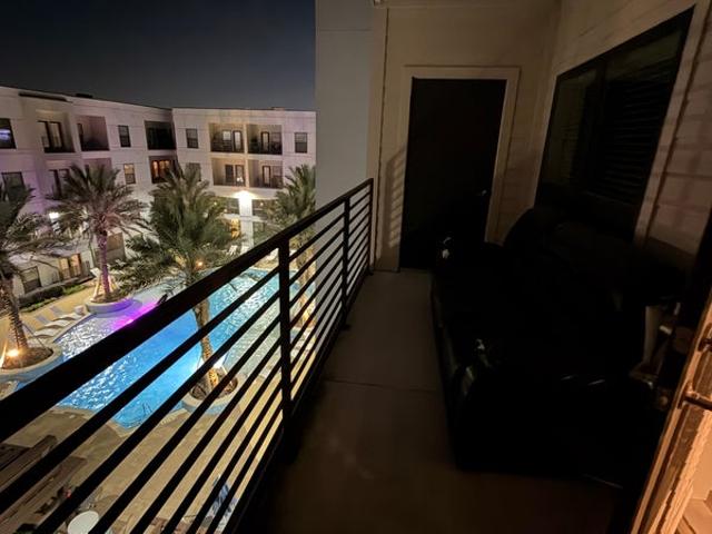 Fully Furnished Private Rooms Available