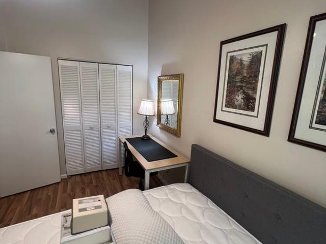 Fully Furnished Private Room/Quiet Coral Springs T
