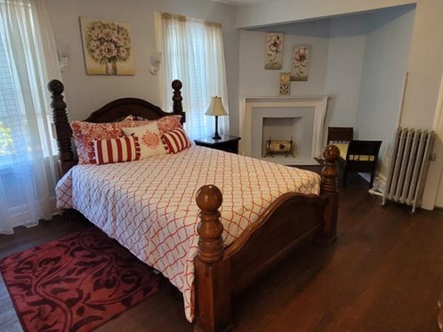 Fully furnished room with SHARED bathroom