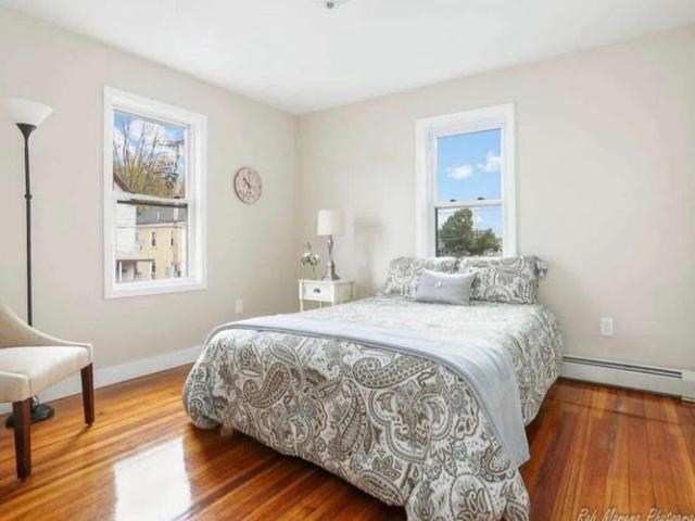 Fully furnished room all bills included