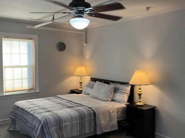 FULLY FURNISHED ROOM AVAILABLE FOR RENT IN LOMBARD