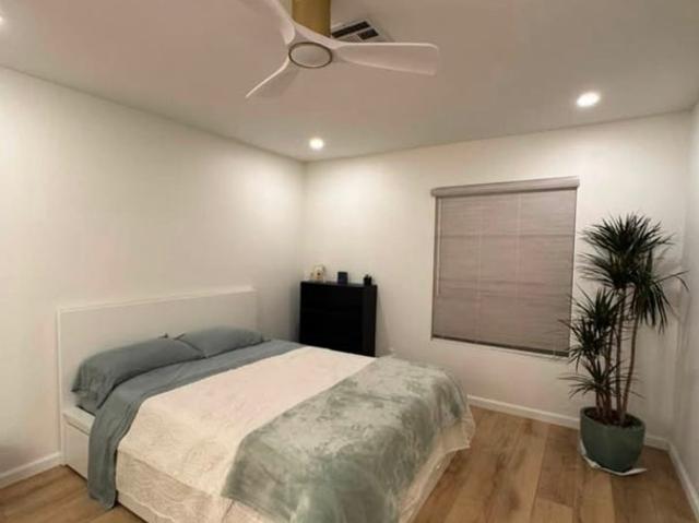 Fully furnished Room for Rent