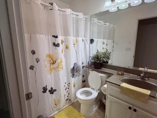 Fully Furnished Room for Rent – Utilities Included