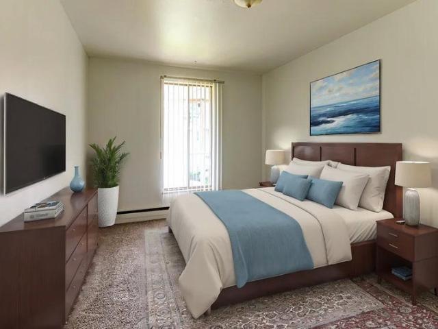 Fully Furnished Room in a Clean & Friendly Home