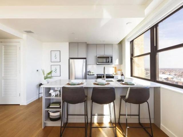 Fully Furnished Room in a Clean & Friendly Home