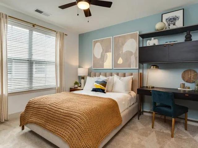 Fully Furnished Room in a Clean & Friendly Home