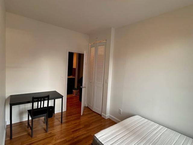 Fully Furnished Room Near Journal Square NO FEE