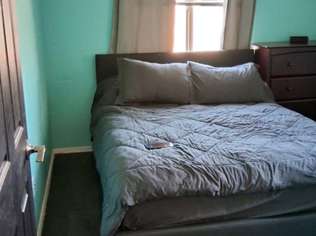 Fully furnished room ready to be rented out