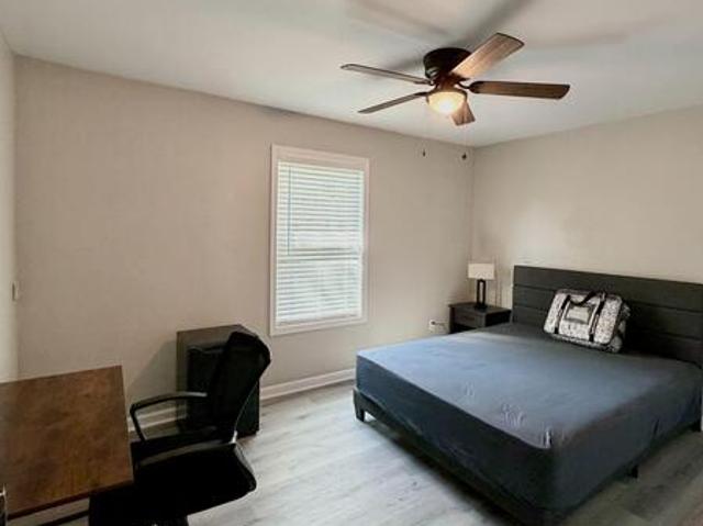 Fully Furnished Rooms| Near I 485 & Uptown | Work From Home Setup | Mini Fridge