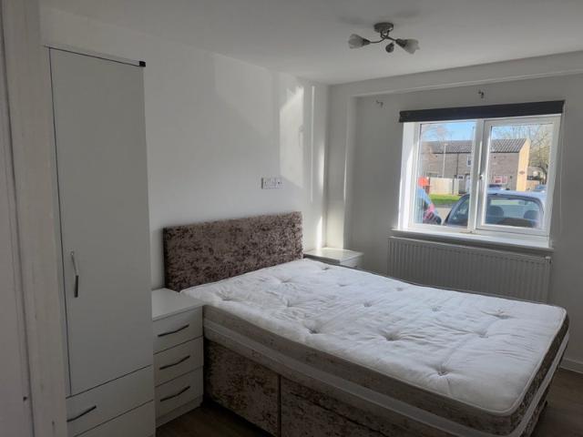 Fully Furnitured One Bedroom Flat