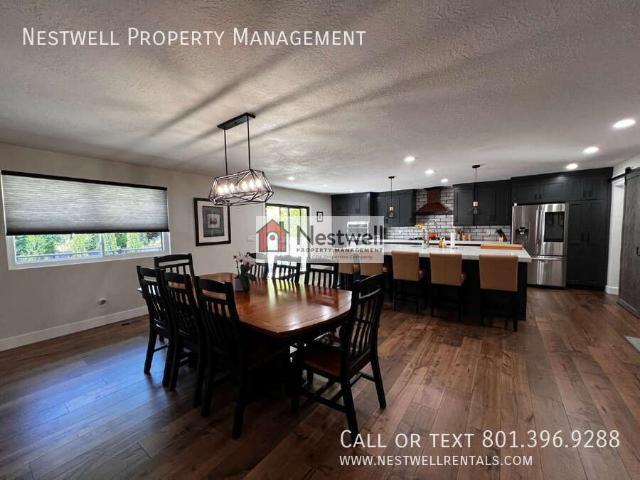 Fully remodeled executive style home in Federal Heights!