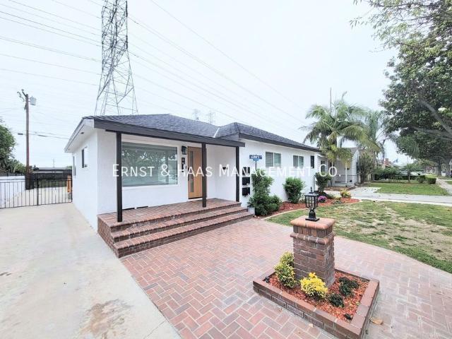 Fully Renovated 3 Bedroom Front Home in a Prime Lakewood Location!