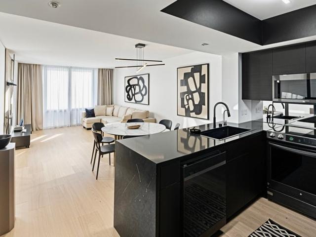 Fully renovated 1BR in most walkable waterfront ne