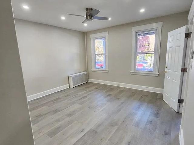 Fully Renovated 2 Bedrooms Apartment