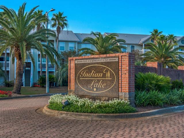 Fully Renovated 2B/2B Condo near Beach in the Heart of Destin!