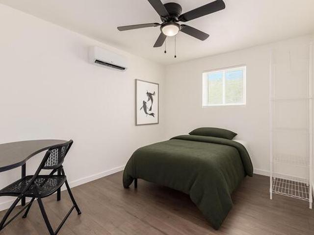 Fully Renovated & Centrally Located Mesa Home! Experienced Host!