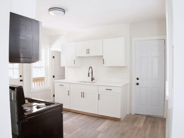 Fully Renovated Apartment Building – Modern Upgrades Throughout