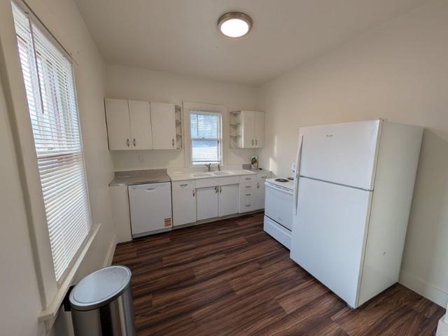 Fully Renovated Furnished Rooms | HighSpeed WiFi &