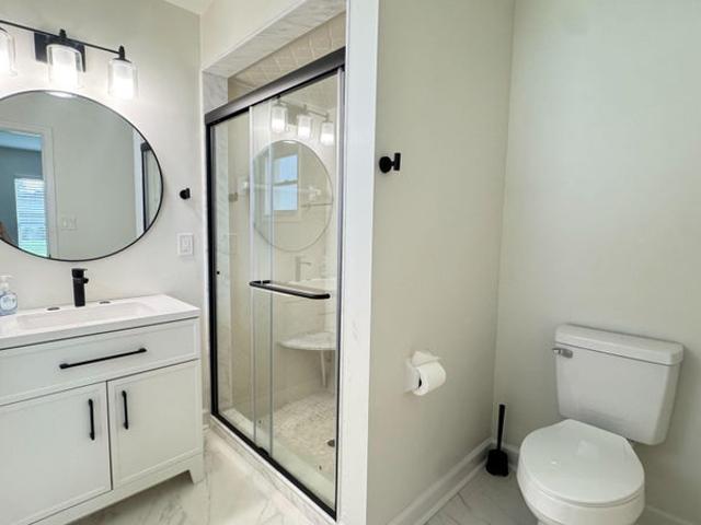 Fully renovated home with fully equipped rooms!