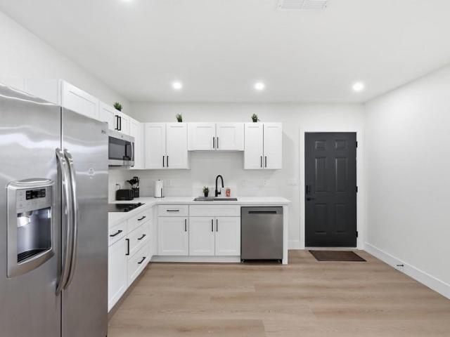 Fully Renovated Home | Quiet CuldeSac | Near China