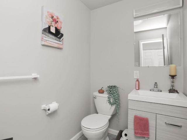 Fully Renovated Modern Apartments Studio Apartment for Rent at 490 Sherwood Pl, Stratford, CT 06615